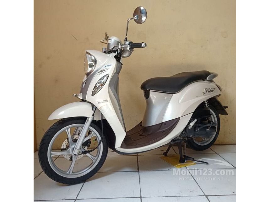 Jual Motor Yamaha Fino 2018 0.1 di DKI Jakarta Automatic Others Putih ...