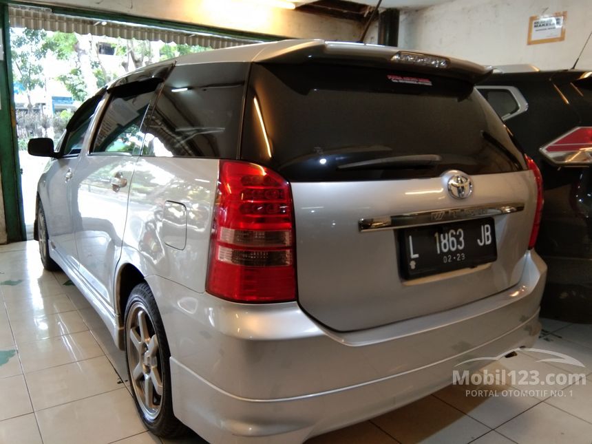 Jual Mobil Toyota Wish 2004 1.8 di Jawa Timur Automatic MPV Silver Rp ...