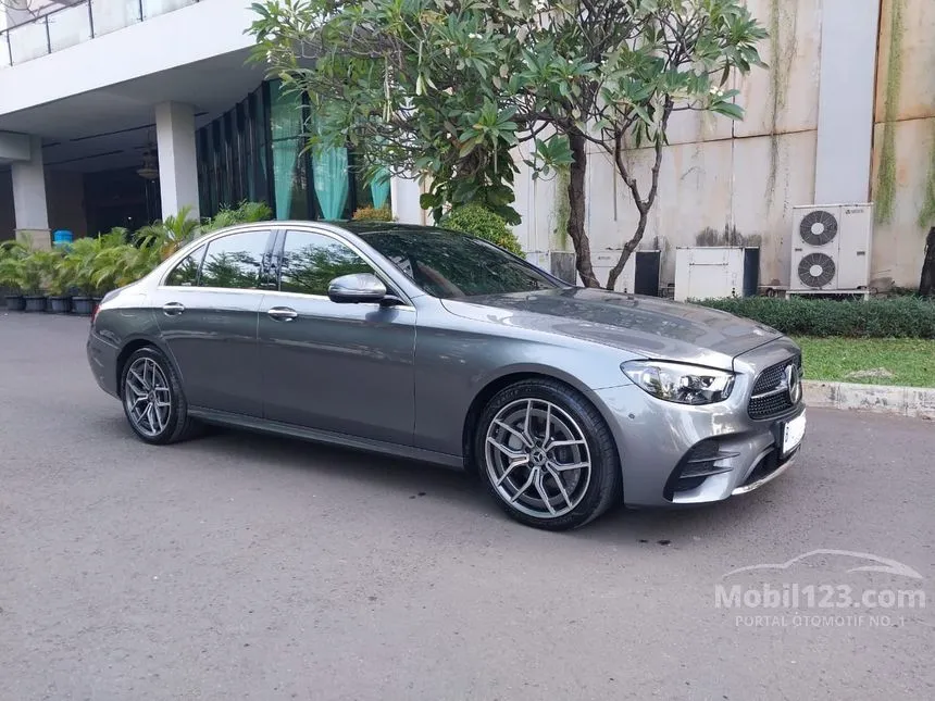 Jual Mobil Mercedes-Benz E300 2022 AMG Line 2.0 di DKI Jakarta Automatic Sedan Abu-abu Rp 1.185 ...