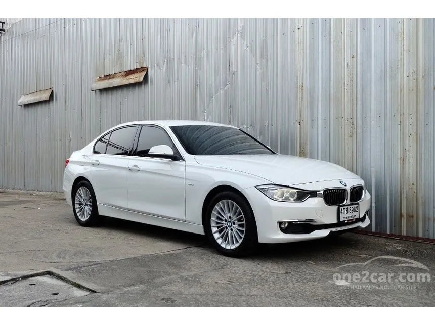 2015 BMW 320i 2.0 F30 (ปี 11-16) Sedan มือสอง One2car
