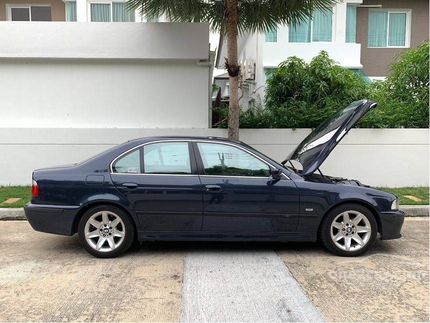 BMW 523i 2002 Sport 2.4 in กรุงเทพและปริมณฑล Automatic Sedan สีน้ำเงิน for 359,000 Baht ...