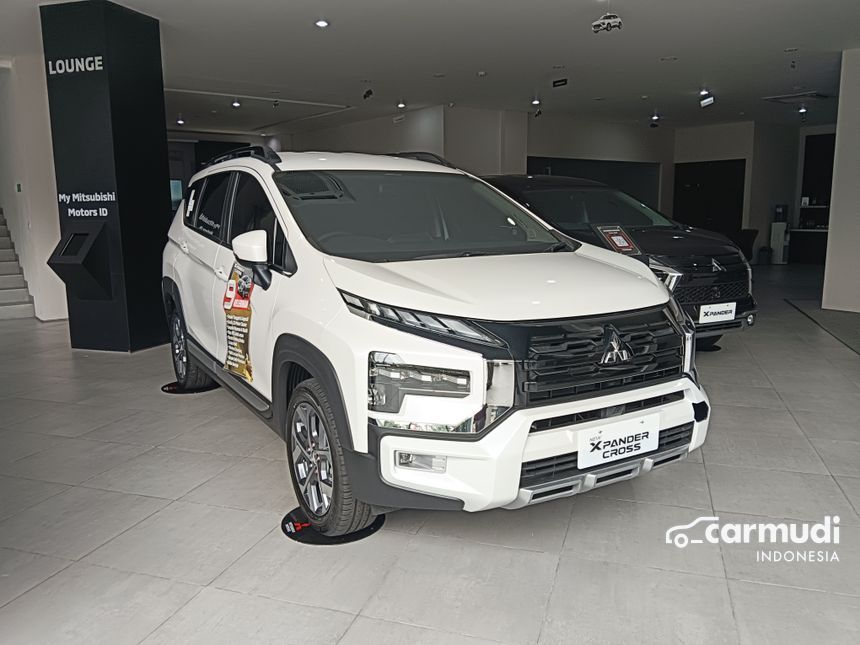 Mitsubishi Xpander 2024 CROSS 1.5 in Jawa Barat Automatic Wagon White ...