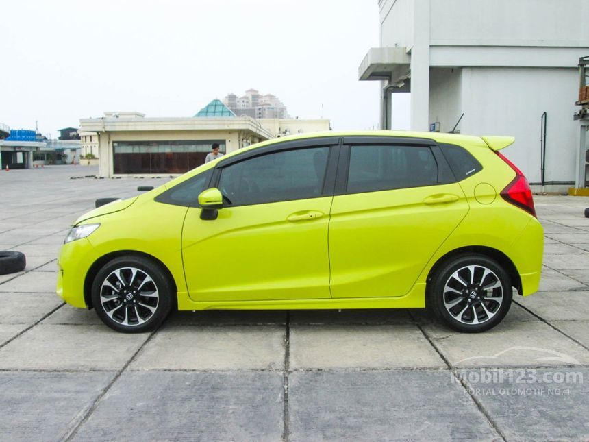 Jual Mobil Honda Jazz 2017 RS 1.5 di DKI Jakarta Automatic Hatchback ...