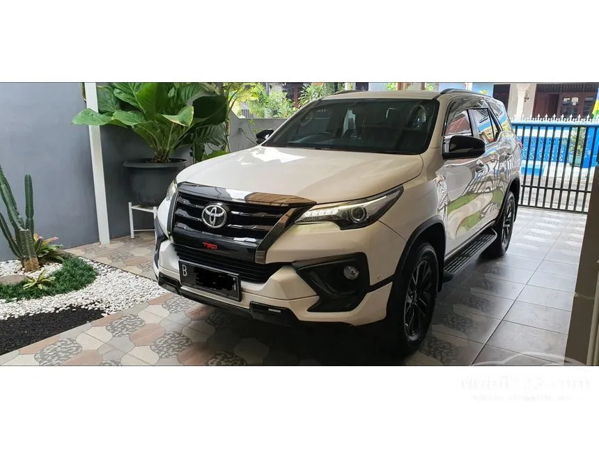 Jual Mobil Toyota Fortuner 2019 TRD 2.4 di Jawa Barat Automatic SUV ...