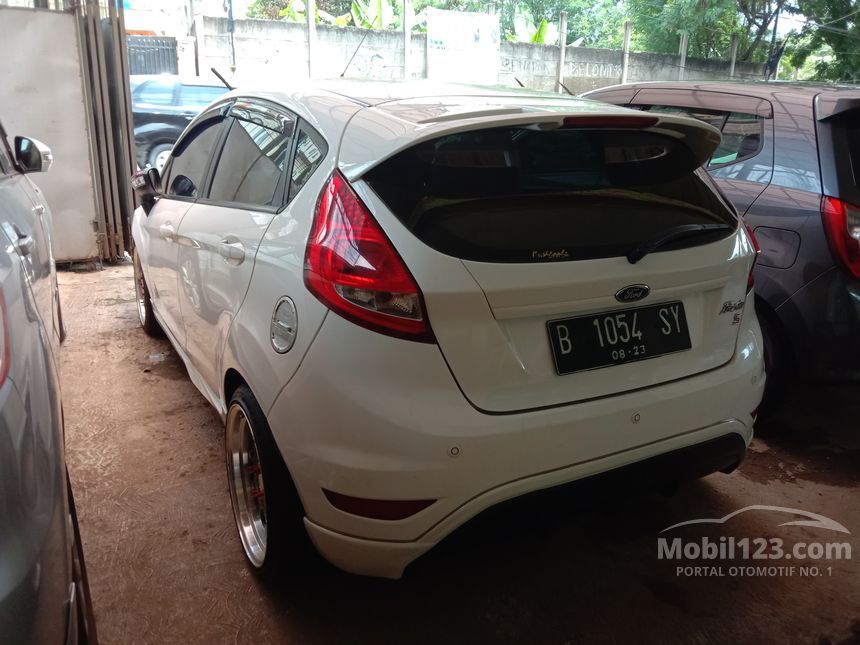Jual Mobil Ford Fiesta 2012 Sport 1.6 di Jawa Barat Automatic Hatchback ...