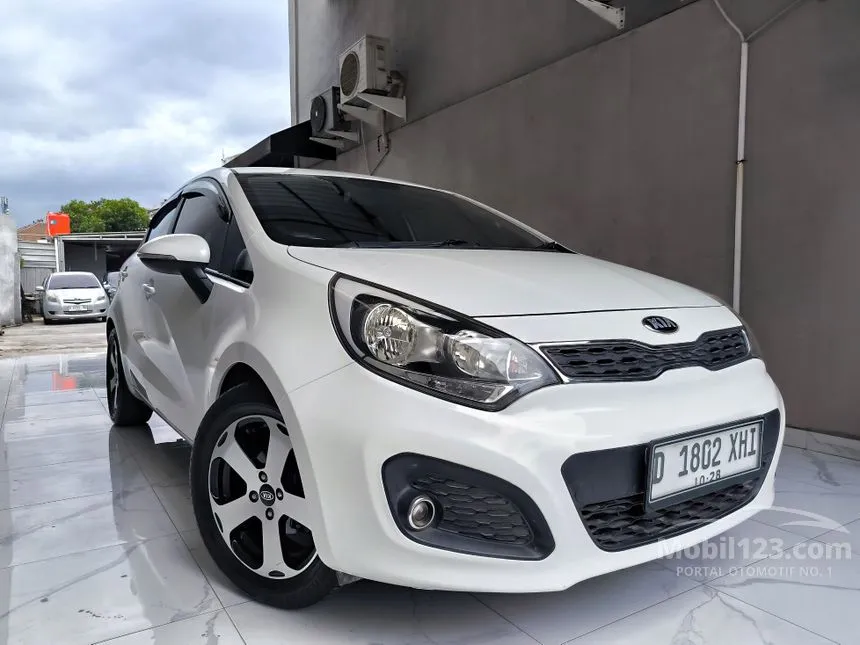 Jual Mobil KIA Rio 2013 1.4 di Jawa Barat Manual Hatchback Putih Rp 100 ...