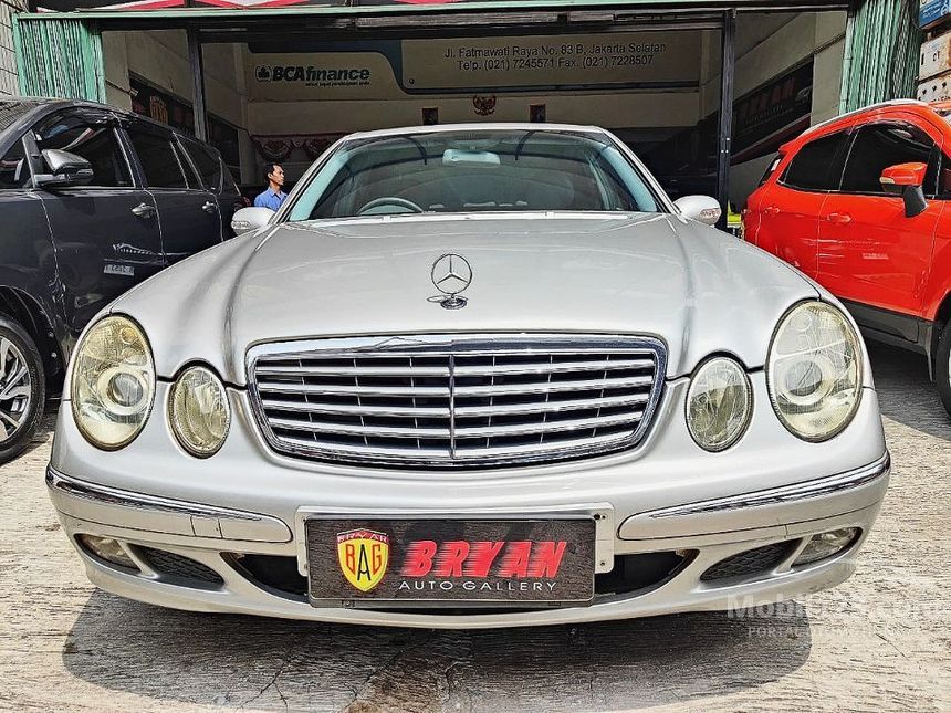 Jual Mobil Mercedes-Benz E260 2004 E260 2.6 di DKI Jakarta Automatic Sedan Silver Rp 99.000.000 ...
