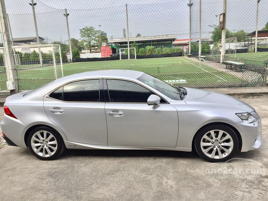Lexus IS300h 2017 Premium 2.5 in กรุงเทพและปริมณฑล Automatic Sedan สี ...