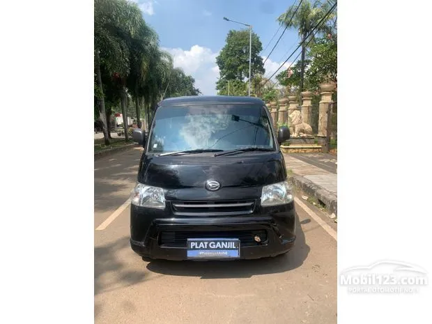 Jual Mobil Bekas Bus mini di Indonesia Harga Kredit Murah | Mobil123