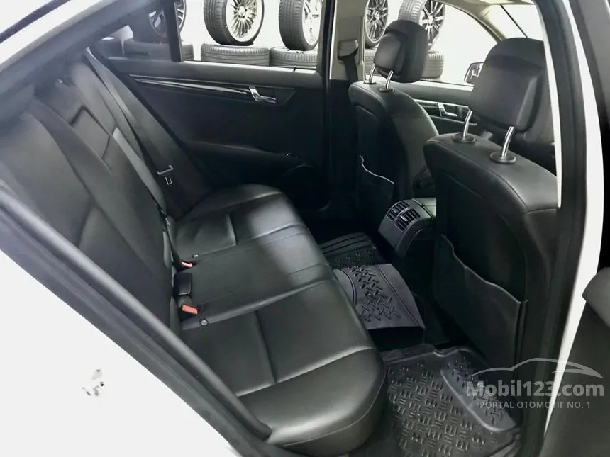 Jual Mobil Mercedes-Benz C200 2010 CGI 1.8 di DKI Jakarta Automatic ...