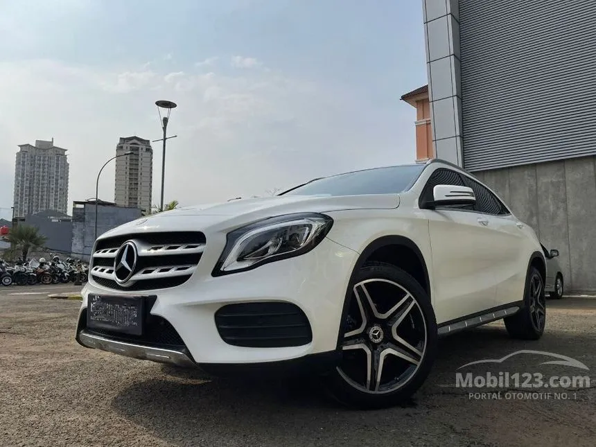Jual Mobil Mercedes-Benz GLA200 2018 AMG 1.6 di DKI Jakarta Automatic ...