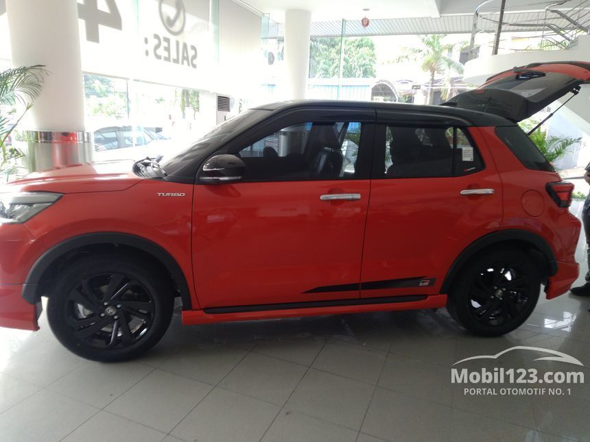 Jual Mobil Toyota Raize 2021 GR Sport 1.0 di Banten Automatic Wagon ...