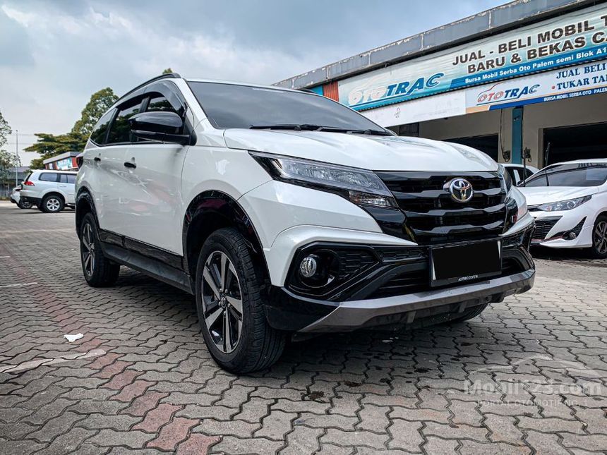 Jual Mobil Toyota Rush 2024 S GR Sport 1.5 di Jawa Barat Automatic SUV Putih Rp 249.850.000 ...