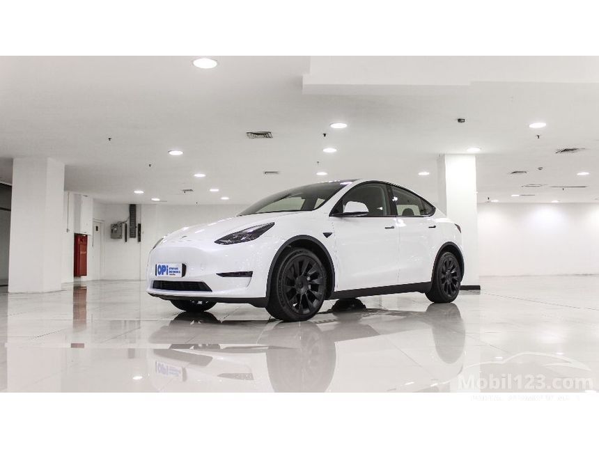 Jual Mobil Tesla Model Y 2022 Standard Range di DKI Jakarta Automatic ...