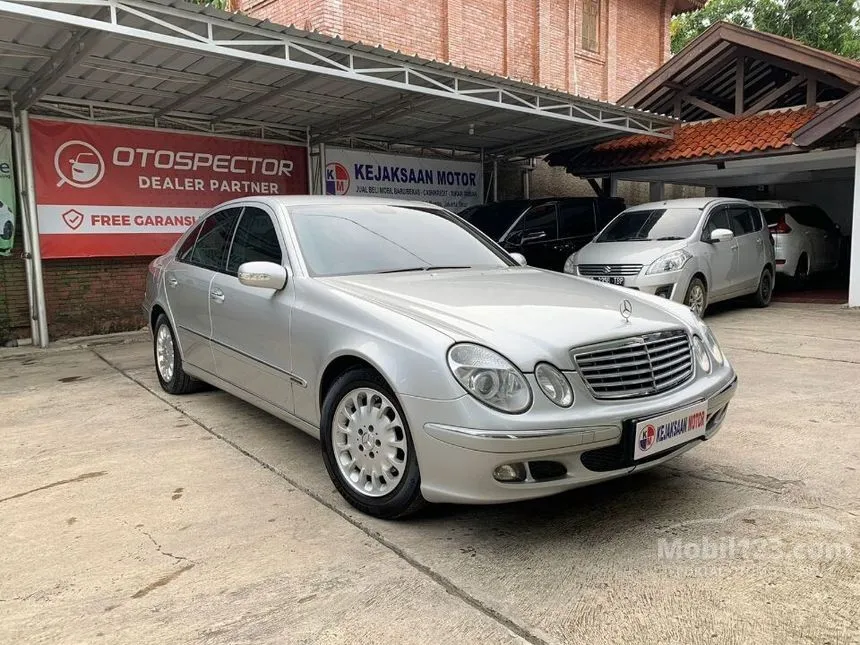 Jual Mobil Mercedes-Benz E260 2006 E260 2.6 di DKI Jakarta Automatic Sedan Silver Rp 125.000.000 ...