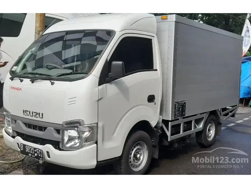 Jual Mobil Isuzu Traga 2022 Box Full Aluminium 2.5 di DKI Jakarta ...