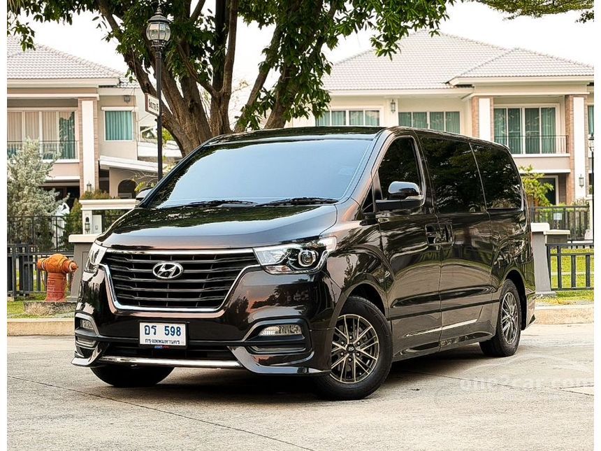 2023 Hyundai H-1 2.5 (ปี 18-24) Elite NS Van for sale on One2car