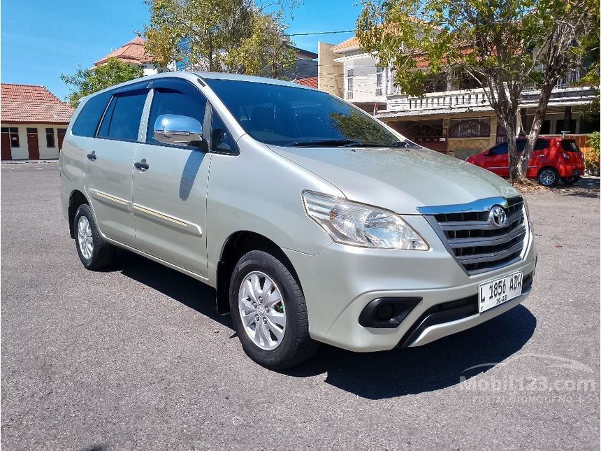 Jual Mobil Toyota Kijang Innova 2013 E 2.0 di Jawa Timur Automatic MPV ...