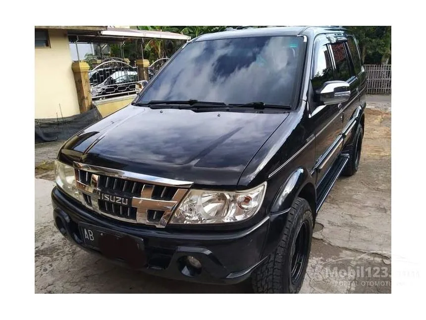 Jual Mobil Isuzu Panther 2010 GRAND TOURING 2.5 di Jawa Tengah Manual ...