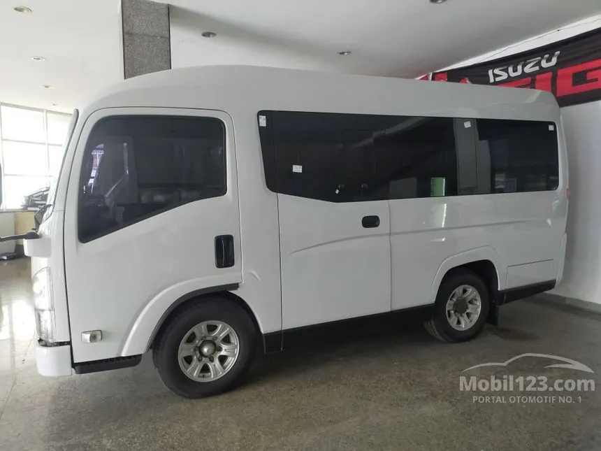 Jual Mobil Isuzu Elf 2022 NLR 55 BLX 2.8 di DKI Jakarta Manual Minibus Putih Rp 470.000.000 ...