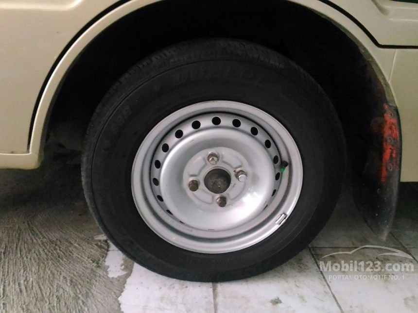 Jual Mobil Mazda E2000 2004 FlexiVan 2.0 di Jawa Timur Manual Van Hijau ...