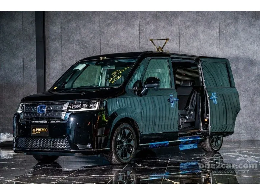 2022 Honda STEPWGN 1.5 (ปี 16-23) Modulo X Wagon for sale on One2car