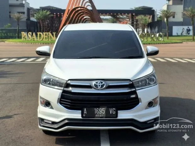 Jual Mobil Bekas Innova reborn di Indonesia Harga Kredit Murah | Mobil123