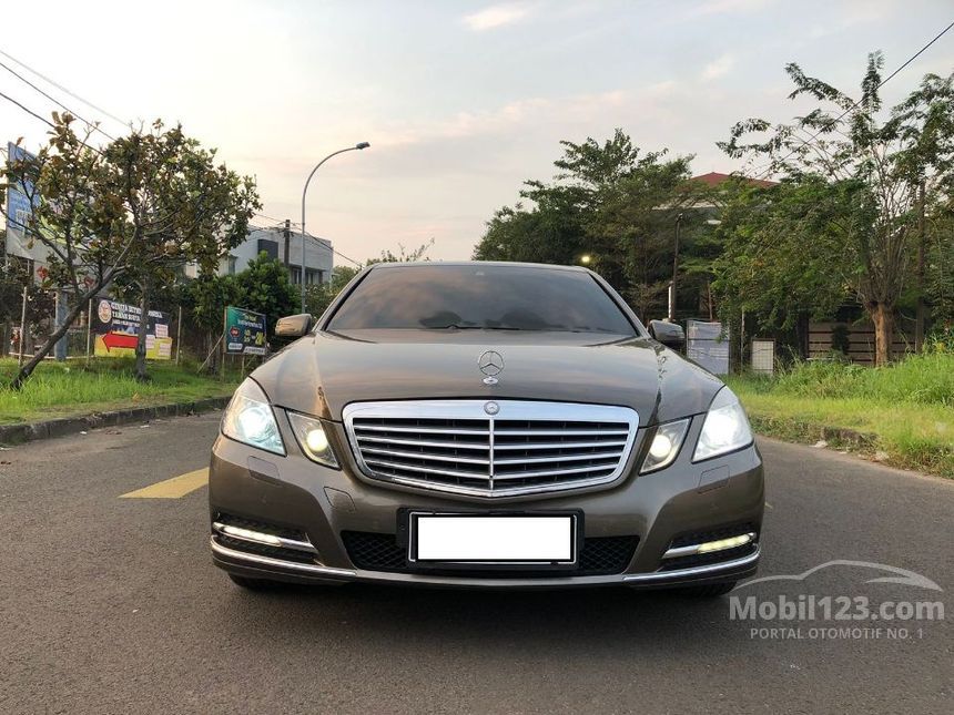 Jual Mobil Mercedes-Benz E300 2011 Elegance 3.0 di DKI Jakarta Automatic Sedan Silver Rp 165.000 ...