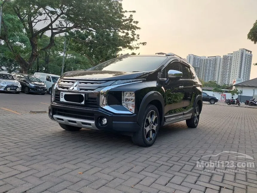 Jual Mobil Mitsubishi Xpander 2020 CROSS Premium Package 1.5 di Banten ...