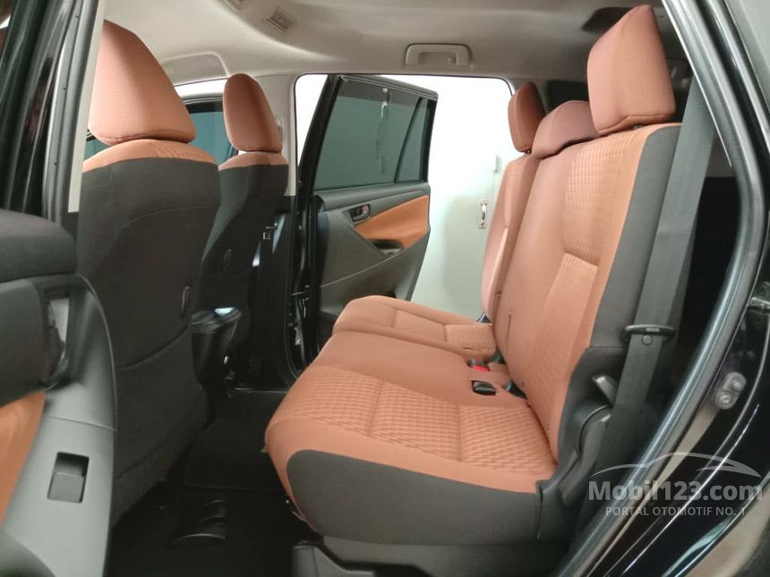 Jual Mobil Toyota Innova Venturer 2017 N140 2.0 di Jawa Barat Automatic ...