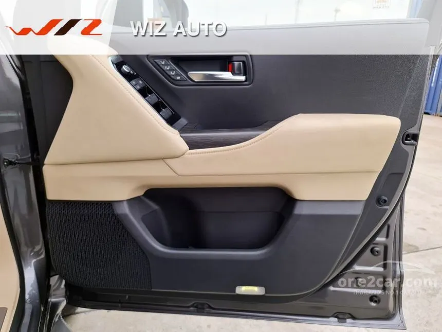 2022 Toyota Land Cruiser 3.3 300 ZX 4WD SUV ใหม่ One2car