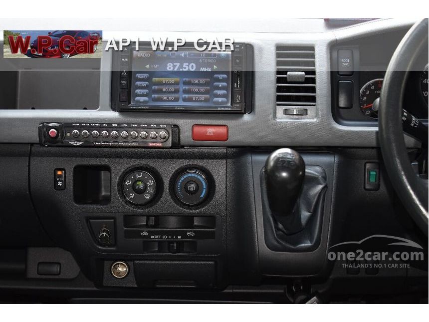 Toyota Hiace 2012 D4D 2.5 in กรุงเทพและปริมณฑล Manual Van สีเงิน for ...