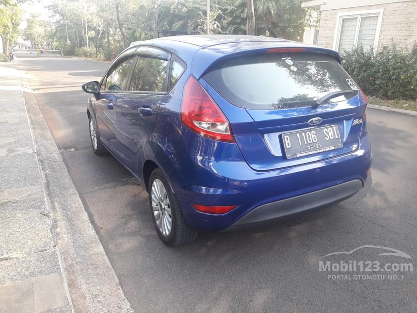 Jual Mobil Ford Fiesta 2011 Trend 1.4 di Jawa Barat Automatic Hatchback ...