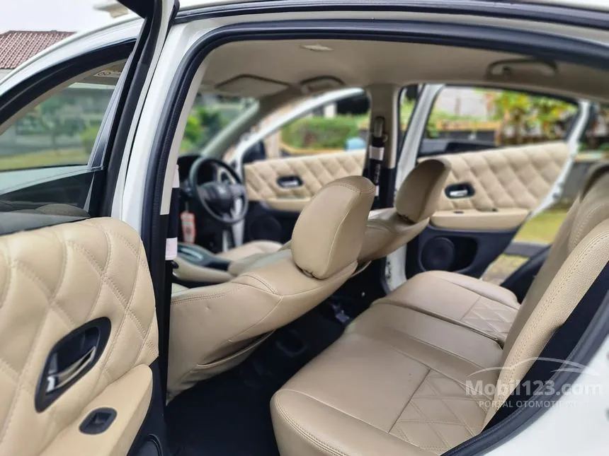 Jual Mobil Honda HR-V 2015 S 1.5 di Jawa Barat Automatic SUV Putih Rp ...