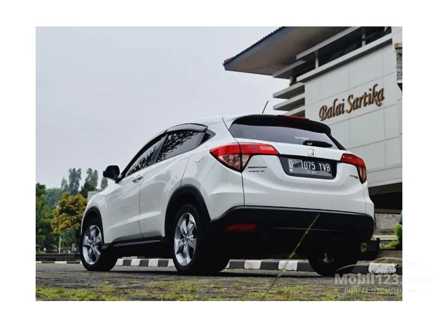 Jual Mobil Honda HR-V 2015 S 1.5 di Jawa Barat Automatic SUV Putih Rp ...