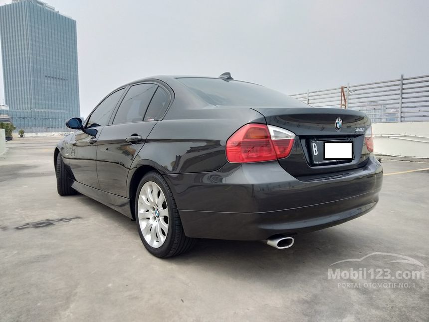 Jual Mobil BMW 320i 2008 E90 2.0 di DKI Jakarta Automatic Sedan Abu-abu Rp 149.000.000 - 7121613 ...