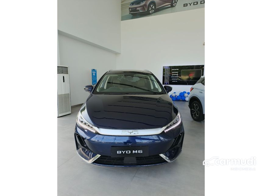 BYD M6 2025 Superior 7-seaters in DKI Jakarta Automatic MPV Purple for ...