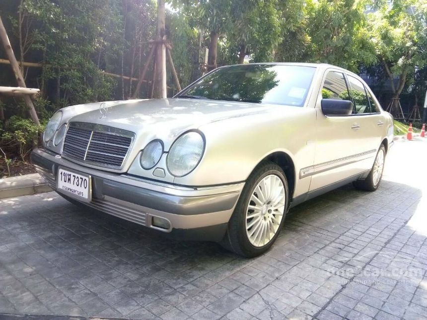 2000 Mercedes-Benz E230 2.3 W210 (ปี 95-03) Elegance Sedan มือสอง One2car
