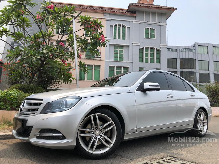 Jual Mobil Mercedes-Benz C300 2011 Avantgarde 3.0 di DKI Jakarta ...