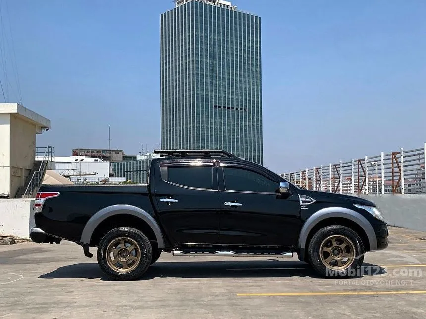 Jual Mobil Mitsubishi Triton 2016 EXCEED 2.5 di Jawa Barat Automatic ...