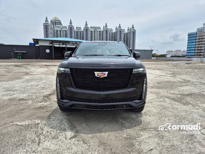 Jual Mobil Cadillac Escalade 2025 ESV Sport Platinum AWD 6.2 di DKI ...