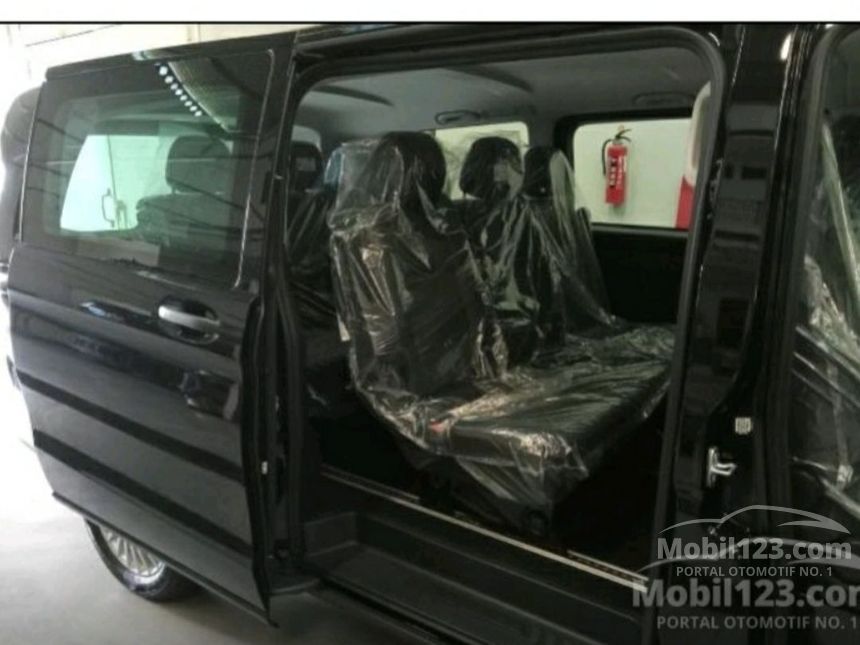 Jual Mobil Mercedes-Benz Vito 2020 Tourer 2.0 di Jawa Timur Automatic ...