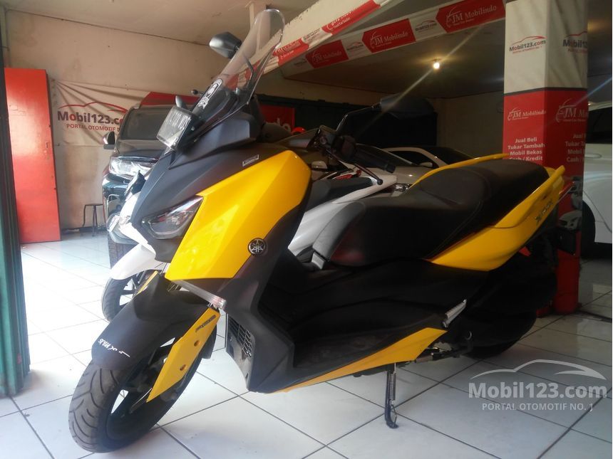 Jual Motor Yamaha X-MAX 2017 0.3 di Jawa Barat Automatic Others Kuning ...