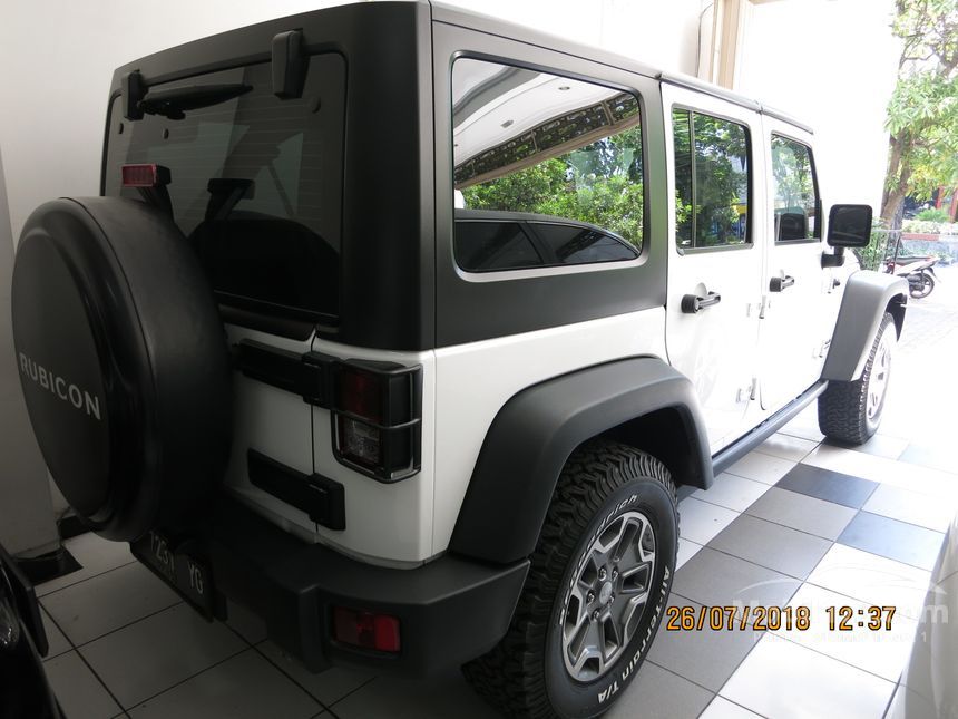 Jual Mobil Jeep Wrangler 2015 Rubicon 3.0 di Jawa Timur Automatic SUV ...