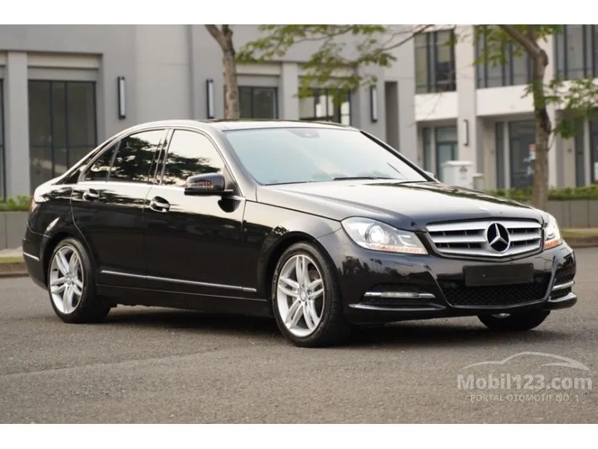 Jual Mobil Mercedes-Benz C300 2013 Avantgarde 3.0 di DKI Jakarta ...