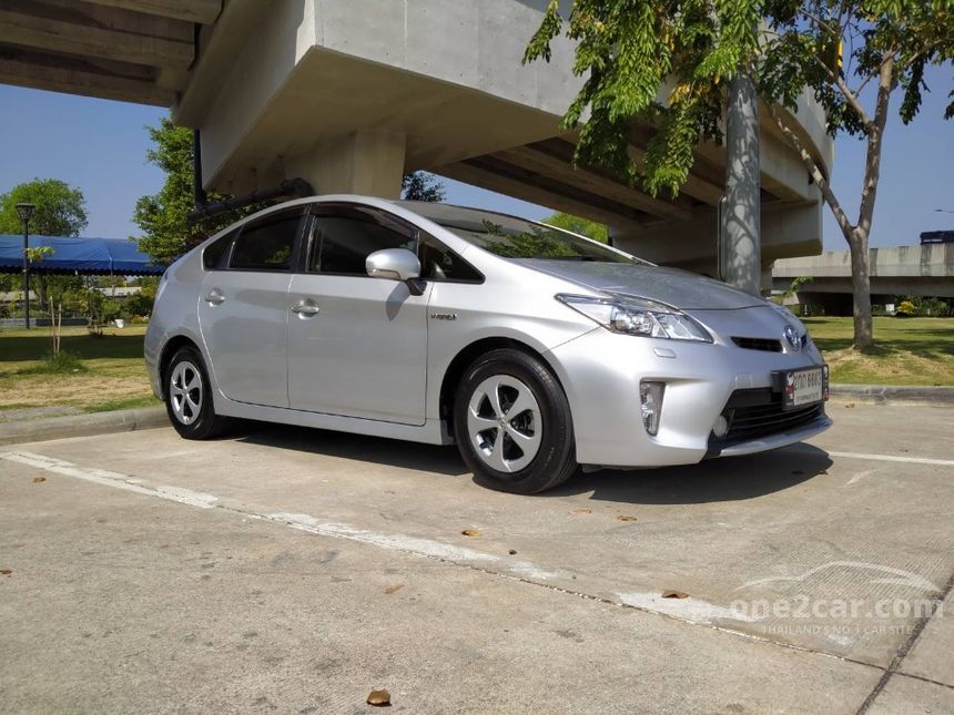 2013 Toyota Prius 1.8 (ปี 09-16) Hybrid Standard grade Hatchback for ...