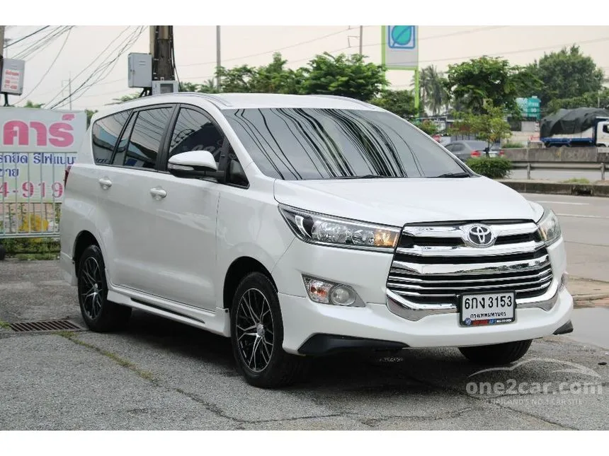 2017 Toyota Innova 2.8 (ปี 16-20) Crysta G Wagon for sale on One2car