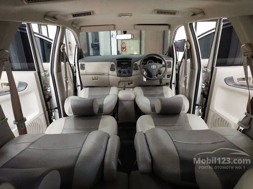 Jual Mobil Toyota Kijang Innova 2008 G Captain Seat 2.0 di Jawa Timur ...