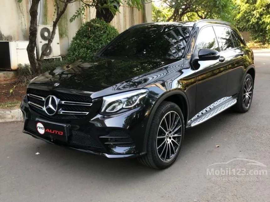 Jual Mobil Mercedes-Benz GLC200 2019 AMG Night Edition 2.0 di DKI ...
