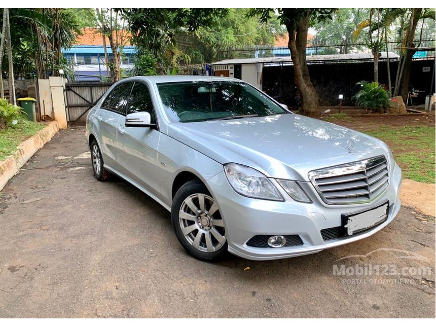 Jual Mobil Mercedes-Benz E200 2010 CGI 1.8 di DKI Jakarta Automatic Sedan Silver Rp 230.000.000 ...